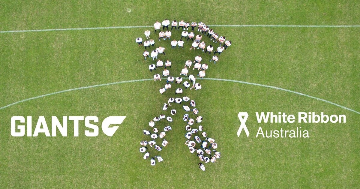 GIANTS and Bulldogs Stand Up for White Ribbon