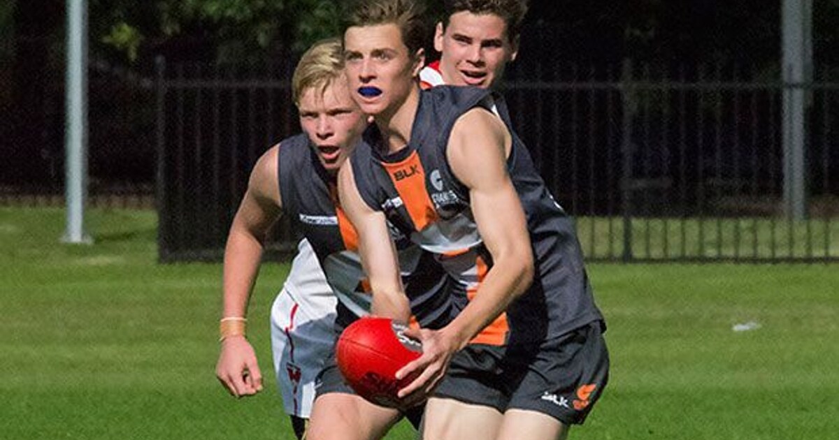 16 GIANTS Named in State Squad