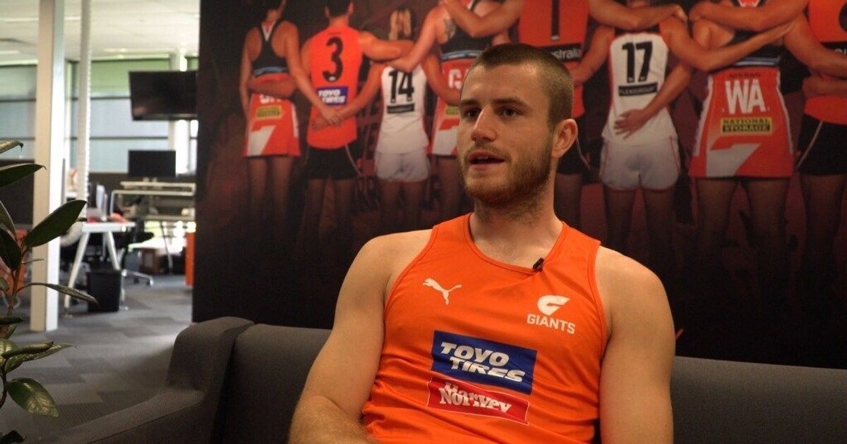 Xavier O'Halloran Re-Signs with the GIANTS